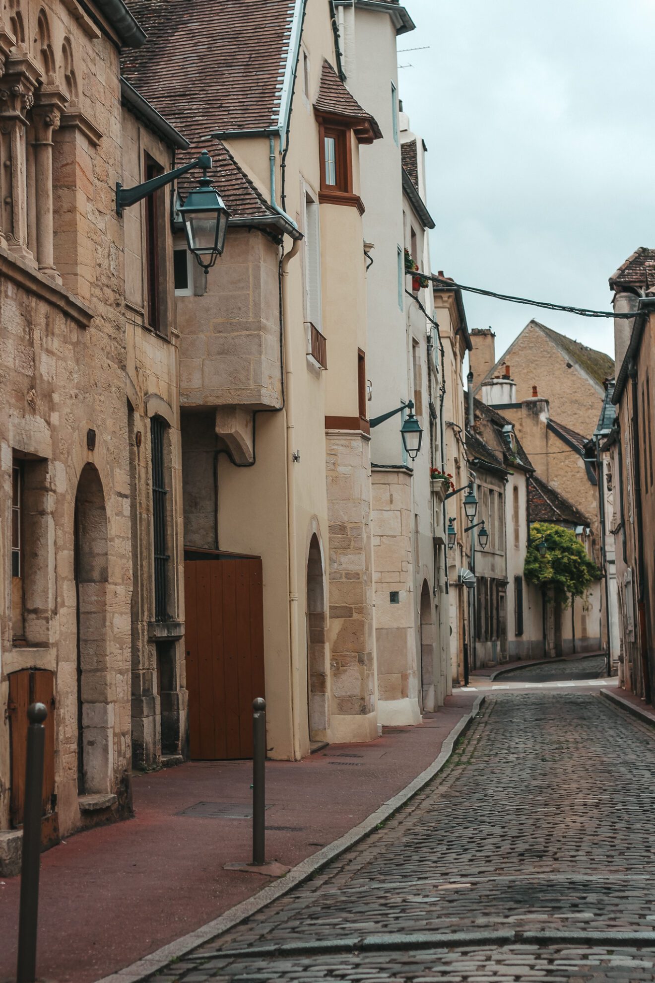 3 Best Ways To Travel From Paris To Burgundy By Train - Paris Wine Girl